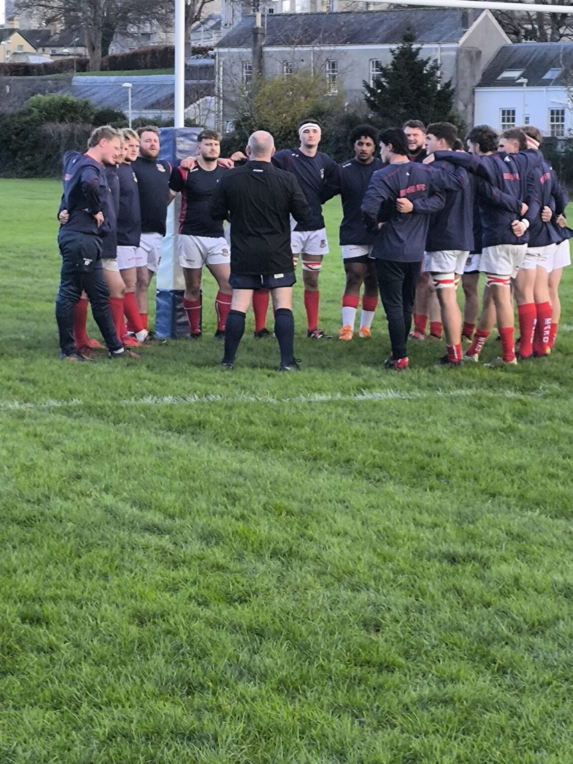 HEROIC BIDEFORD DEFENCE STUNS LEAGUE LEADERS IN DEVONPORT DOGFIGHT ...